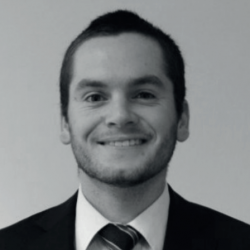 Ignacio Pinochet - Facultad de Economía y Negocios