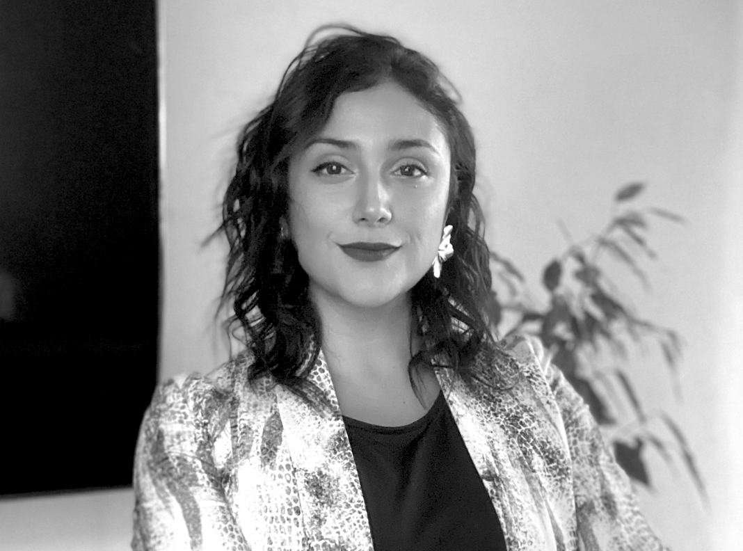 Alejandra Toro - Facultad de Economía y Negocios